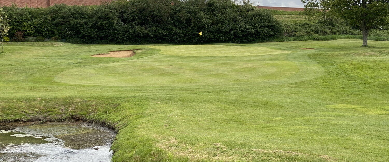 Green-Fees :: Golf Course Rugby Warwickshire